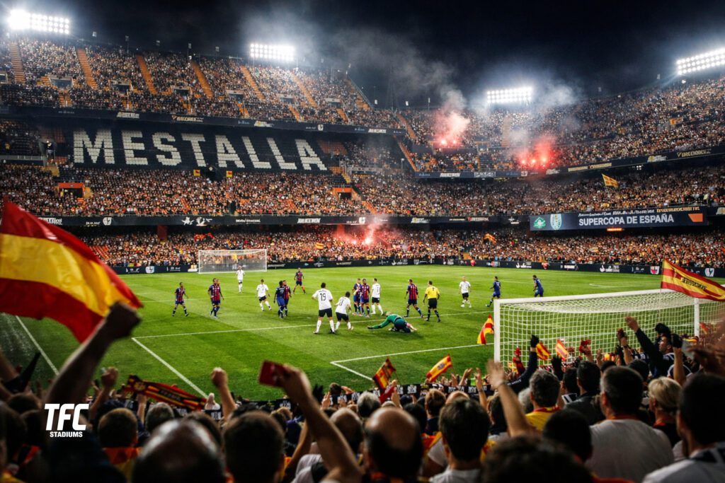 Top 15 Greatest Indoor Arenas and Domes in the World - Top 15 Best ...